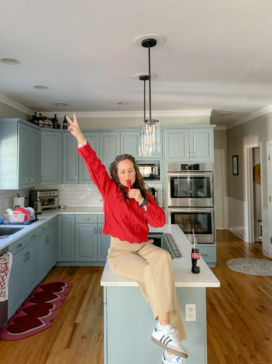 Ways to Style Neutral Pants in 2024 – Momma Wanderer